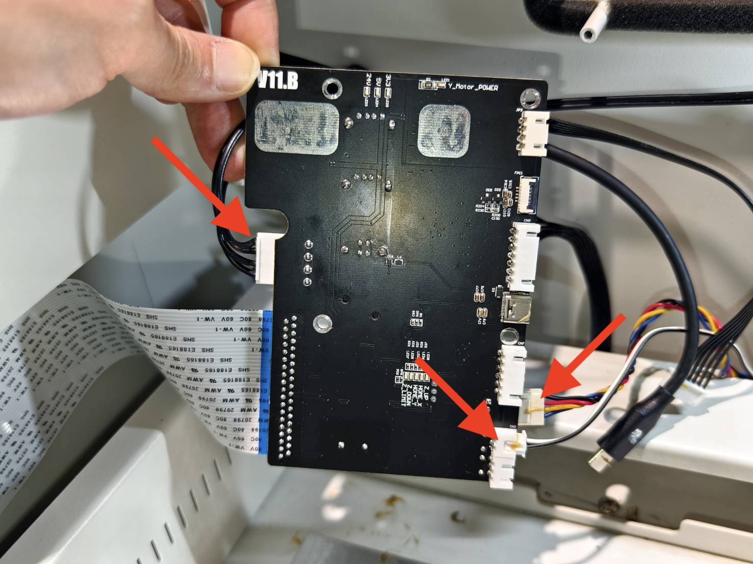 Ador - Sostituzione della scheda madre – FLUX Help Center