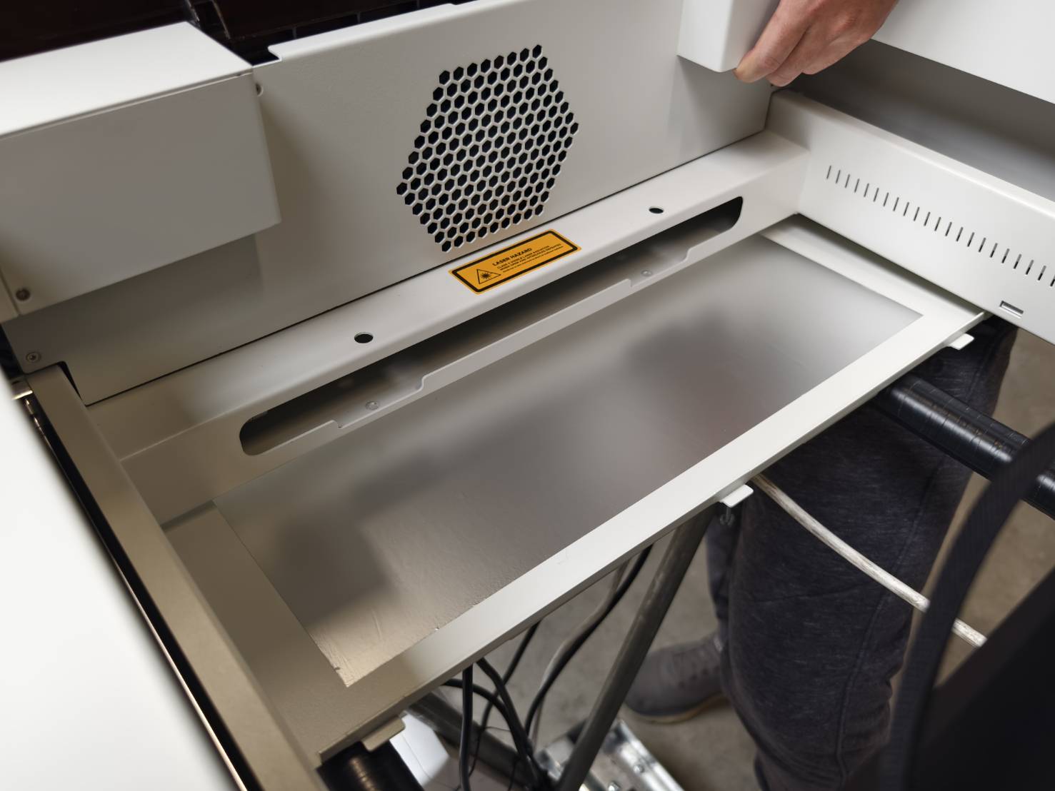 قاعدة تمديد Ador - فك التغليف والتركيب – FLUX Help Center